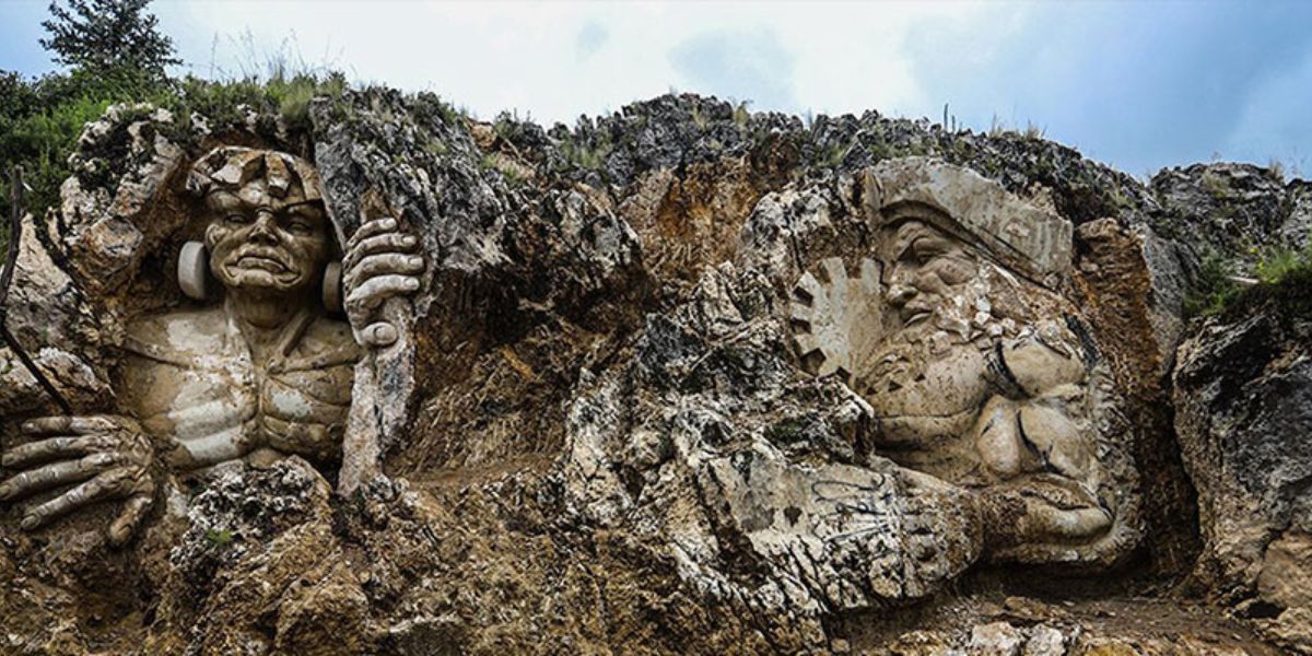 TOUR A MORADA DE LOS DIOSES - https://cuscomagicotours.com/